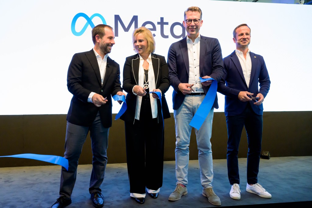 Zukunftsweisende Technologien im Fokus: Neues Büro in München eröffnet ...