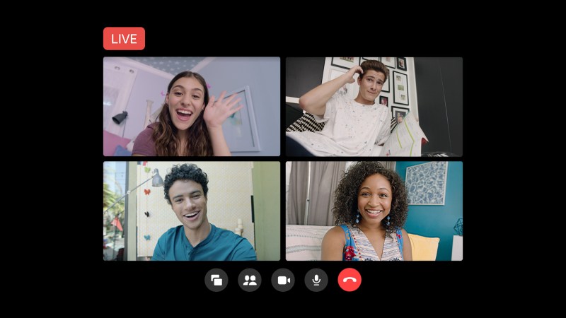 A New Way to Go Live on Facebook From Messenger Rooms